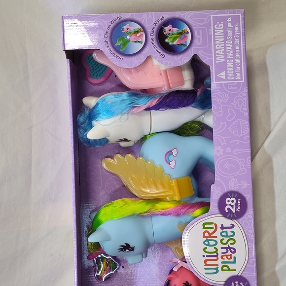 Member's Mark | Toys | Members Mark 28 Piece Unicorn Playset With Glow ...